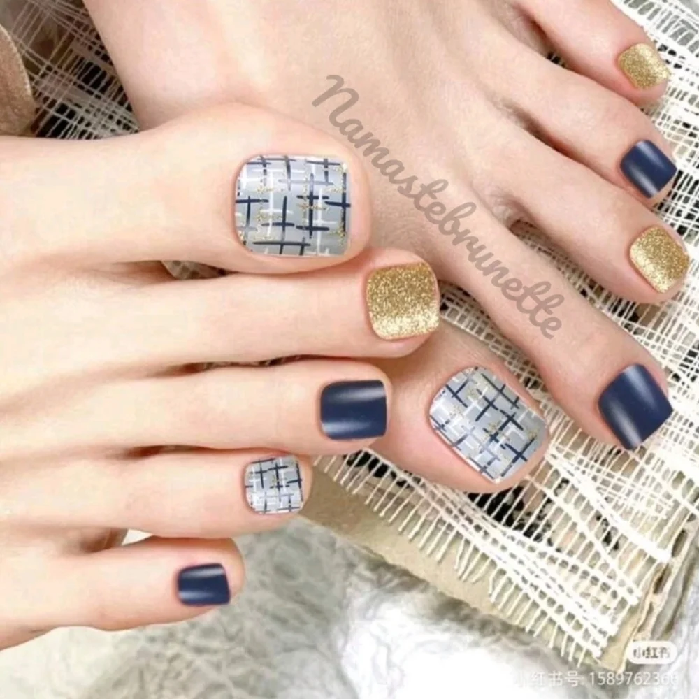 Boutique | Makeup | 26 Plaid Glitter Press On Toenails | Poshmark